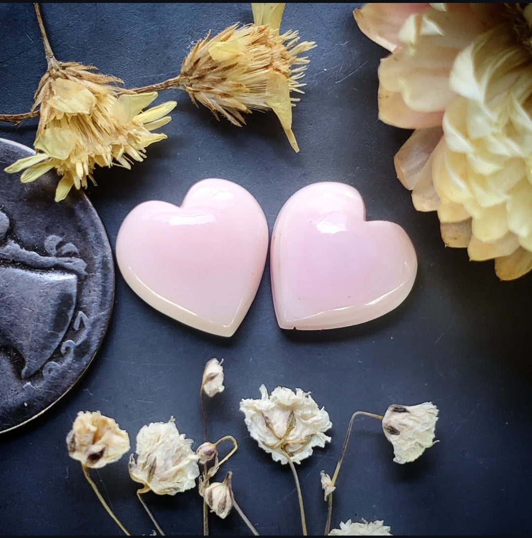 Bahamian Pink Conch Shell Hearts (2pc) 12mm Cab | Turquoise Obsession